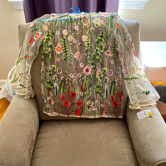 Ativa | Tops | A Gorgeous Sheer Green Embroidered Blouse Made By Arica ...